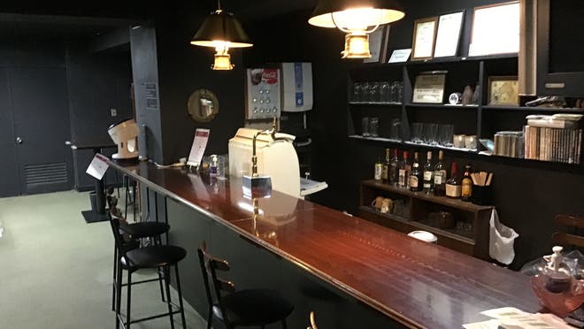 ビリヤード屋さんです! 貸し切りイベントやドラマ撮影・CM撮影・スチール撮影等 の写真7