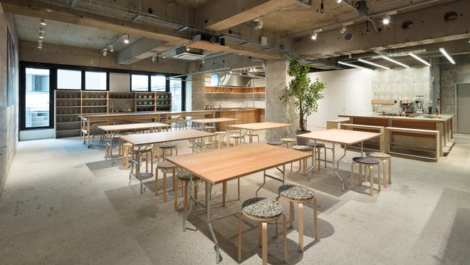 【バラエティ番組や料理番組の撮影実績多数!】300㎡の広々空間にキッチンと控室を揃えた撮影スタジオ の写真1