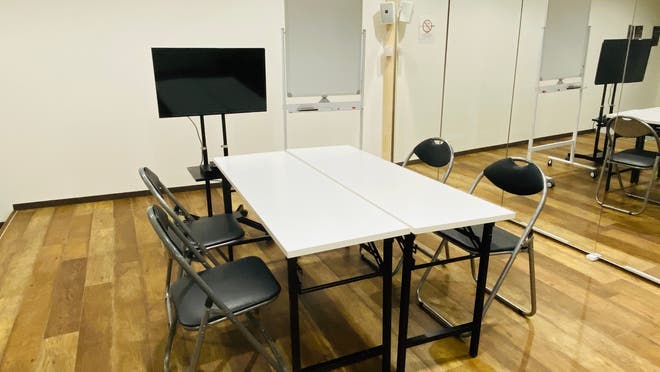 【王子駅徒歩4分】ダンスのできるレンタルスタジオ 高速フリーWi-fi完備!オンラインレッスンに◎ 備品は全て無料です。の写真5