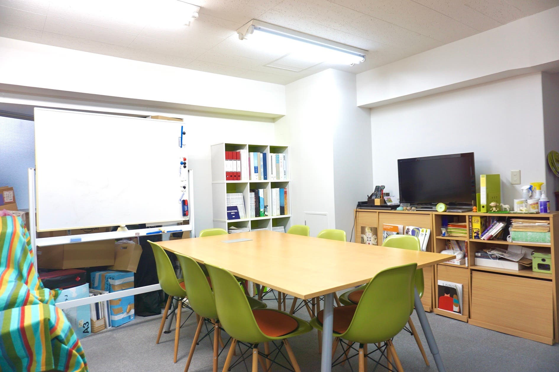 【COCORoom】「高田馬場駅」徒歩1分 Wi-Fi  電源 無料の貸し会議室/控え室の写真1