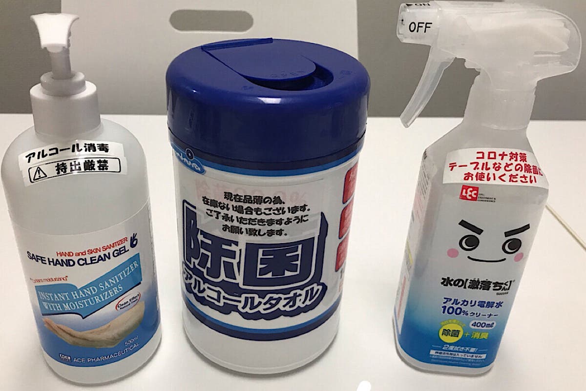 新宿駅D5出口すぐ🎄クリスマス🎄👞土足OK！会議・セミナー・撮影📺大型モニター・ソファー（Fire tv付）の写真10