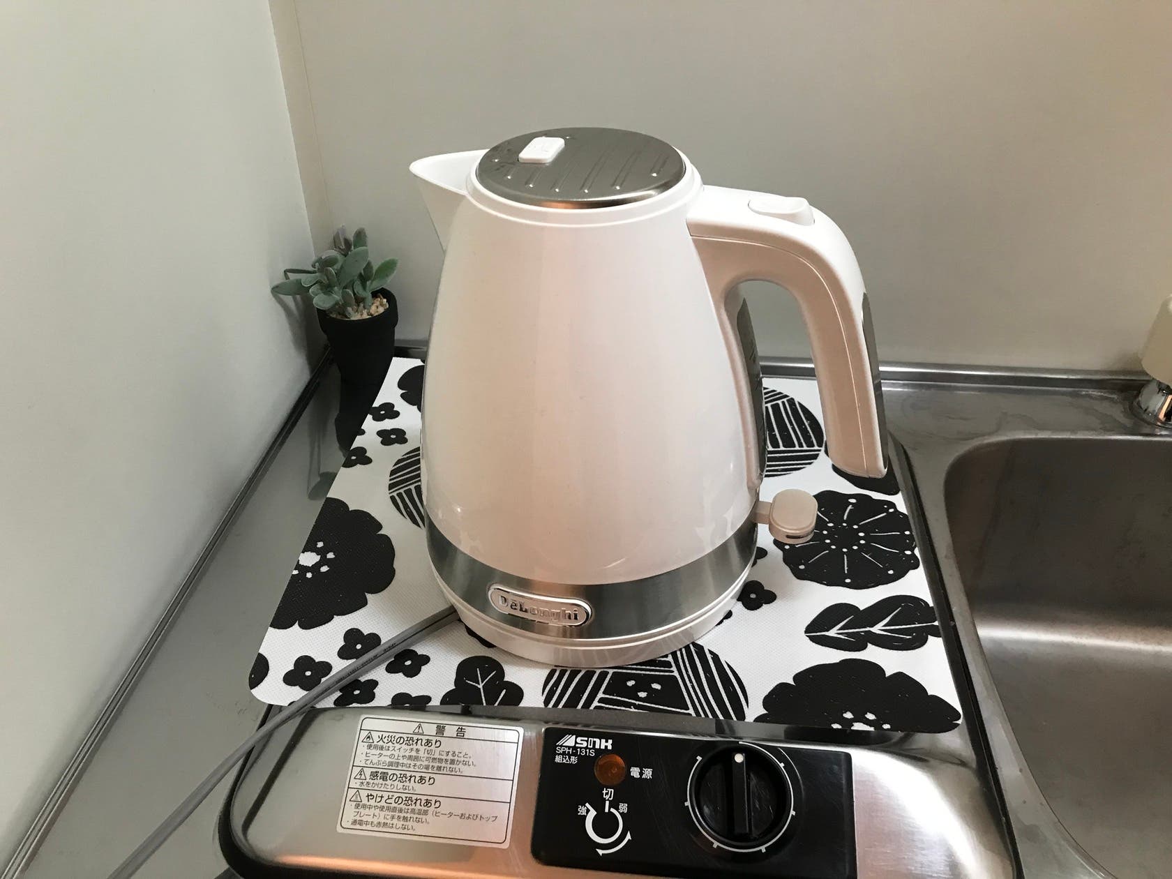 新宿駅D5出口すぐ🎄クリスマス🎄👞土足OK！会議・セミナー・撮影📺大型モニター・ソファー（Fire tv付）の写真12