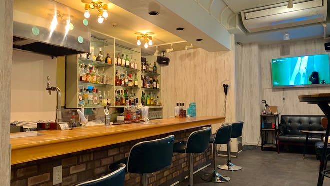 西海岸風BARスペース!基本何でもオッケー 女子会や撮影に適の写真1