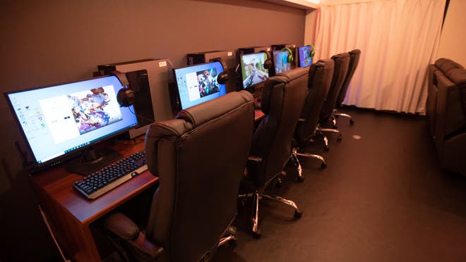 新宿 ゲーミングPC五台完備のレンタルスペース【HYGe-Room】の写真12