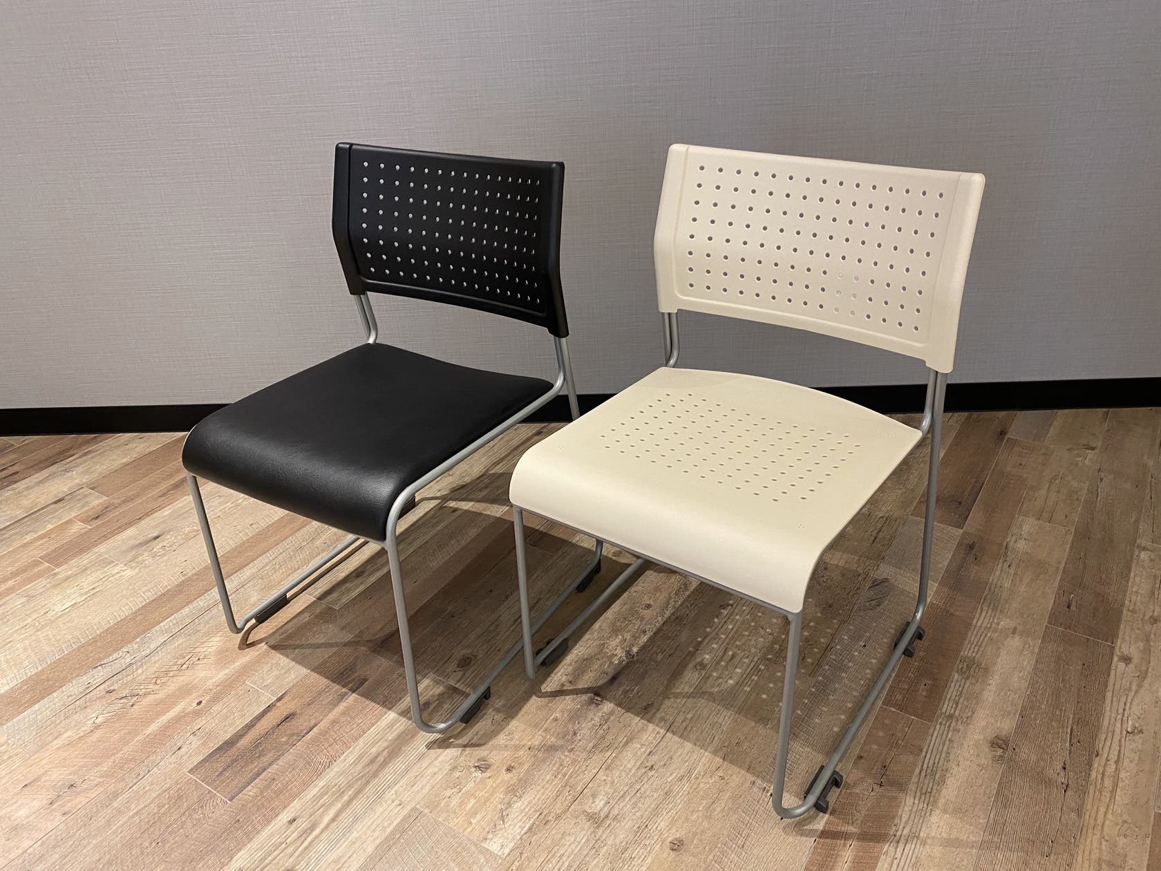 【京王稲田堤】[レンタルスペースsizeS] ルームB／ Wi-Fi（光回線） ・デスク、プロジェクター等設備有りの写真5