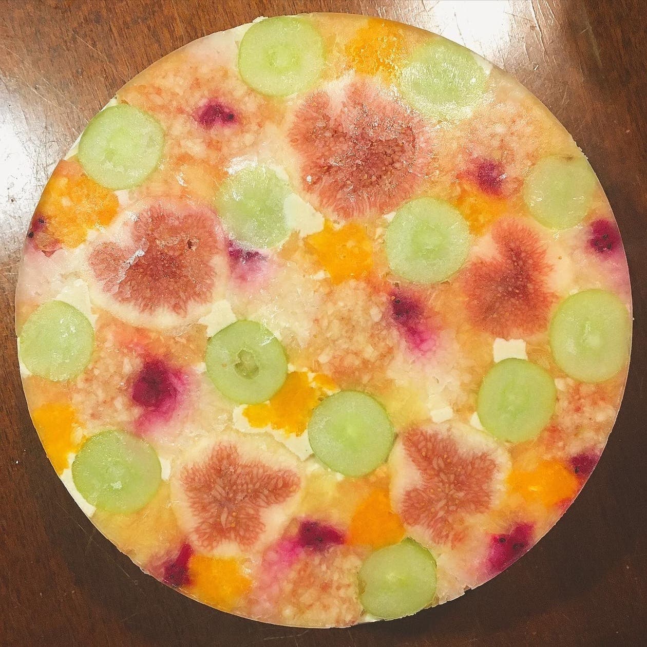 フルーツ・ヴィーガン・チーズケーキ　(パーティーサイズ・21cmホール・12〜20人用）の画像2