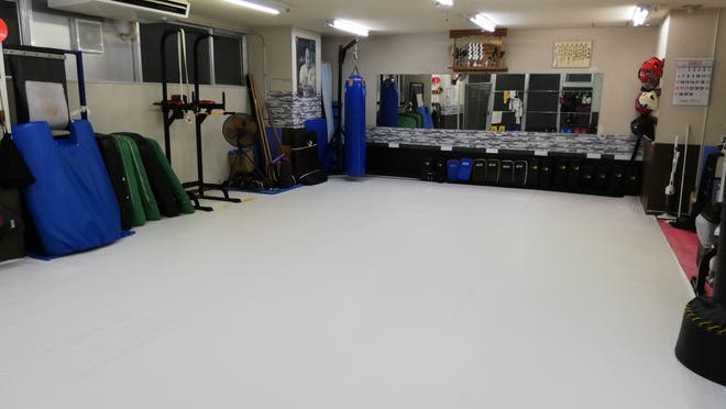 格闘技練習に最適!ダンスレッスン、柔術、キックボクシングの練習に。の写真1