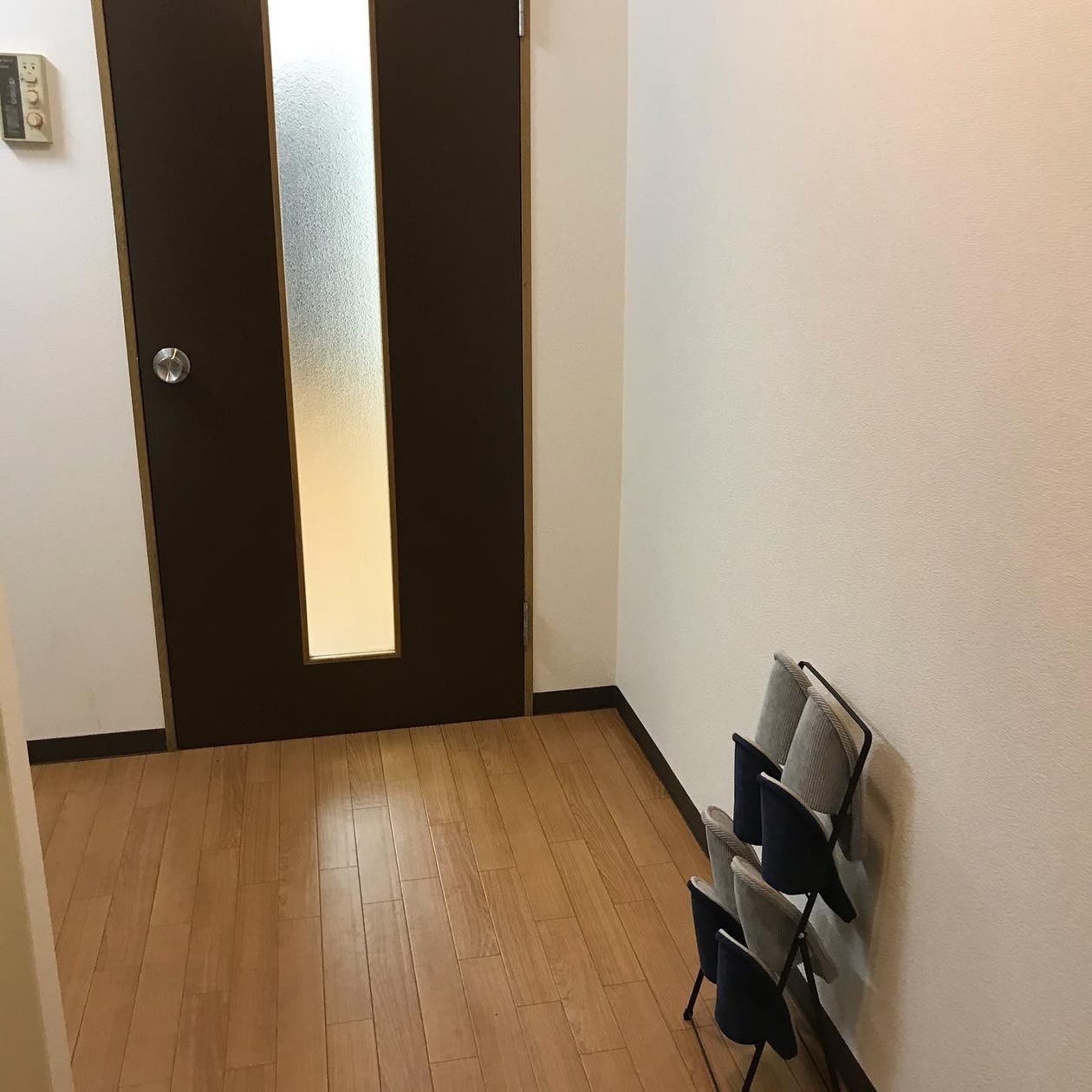 池袋駅西口徒歩７分！個人レッスン・少人数のダンスに使えるスタジオ！コロナ過の筋トレに可変式ダンベル＆ベンチ設置！の写真6