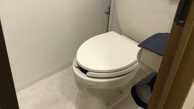 池袋駅西口徒歩7分!個人レッスン・少人数のダンスに使えるスタジオ!コロナ過の筋トレに可変式ダンベル&ベンチ設置!の写真9