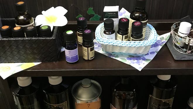 【渕3丁目リラクゼーションサロンスペース】セラピストさん、アイリストさんの写真4