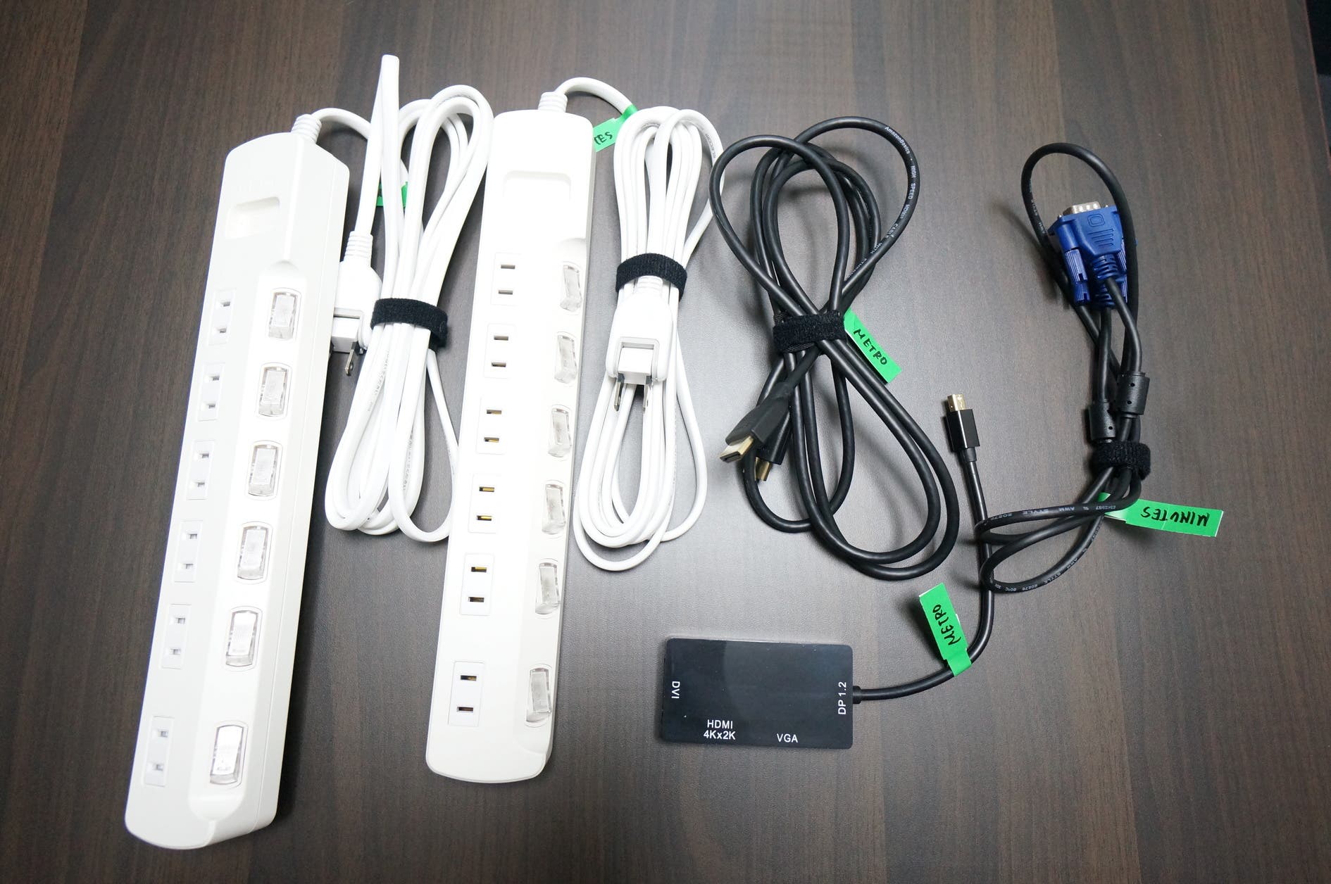 ⭐️光回線導入！⭐️＜シティ会議室＞リモート・テレワークに最適♪新大阪駅１分♪Wi-Fi/49V型TV/リングライト無料！の写真8