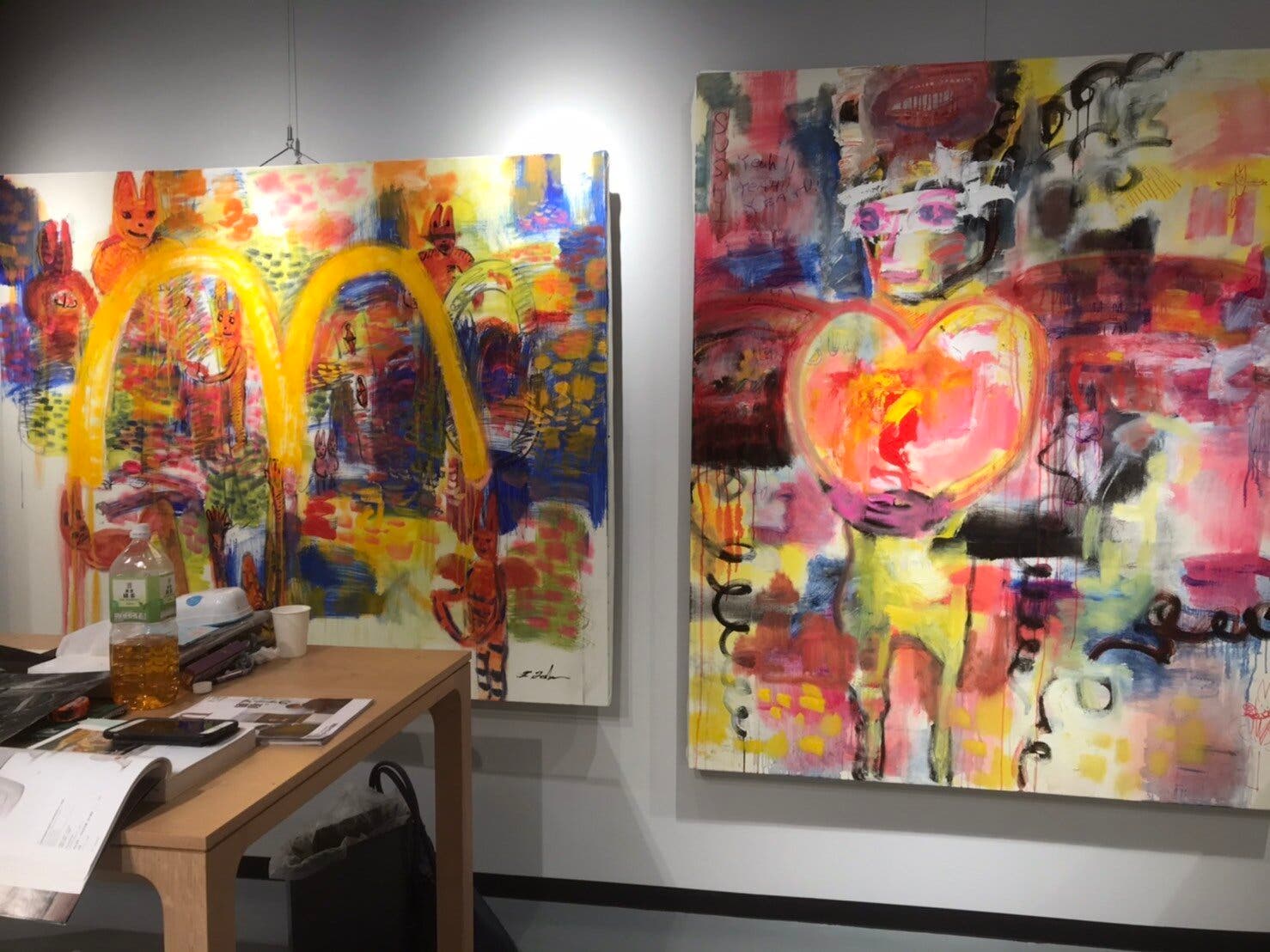 ニューヨークのSoHo初期にあったバスキアのスタジオを思わせる、アートスタジオの写真3