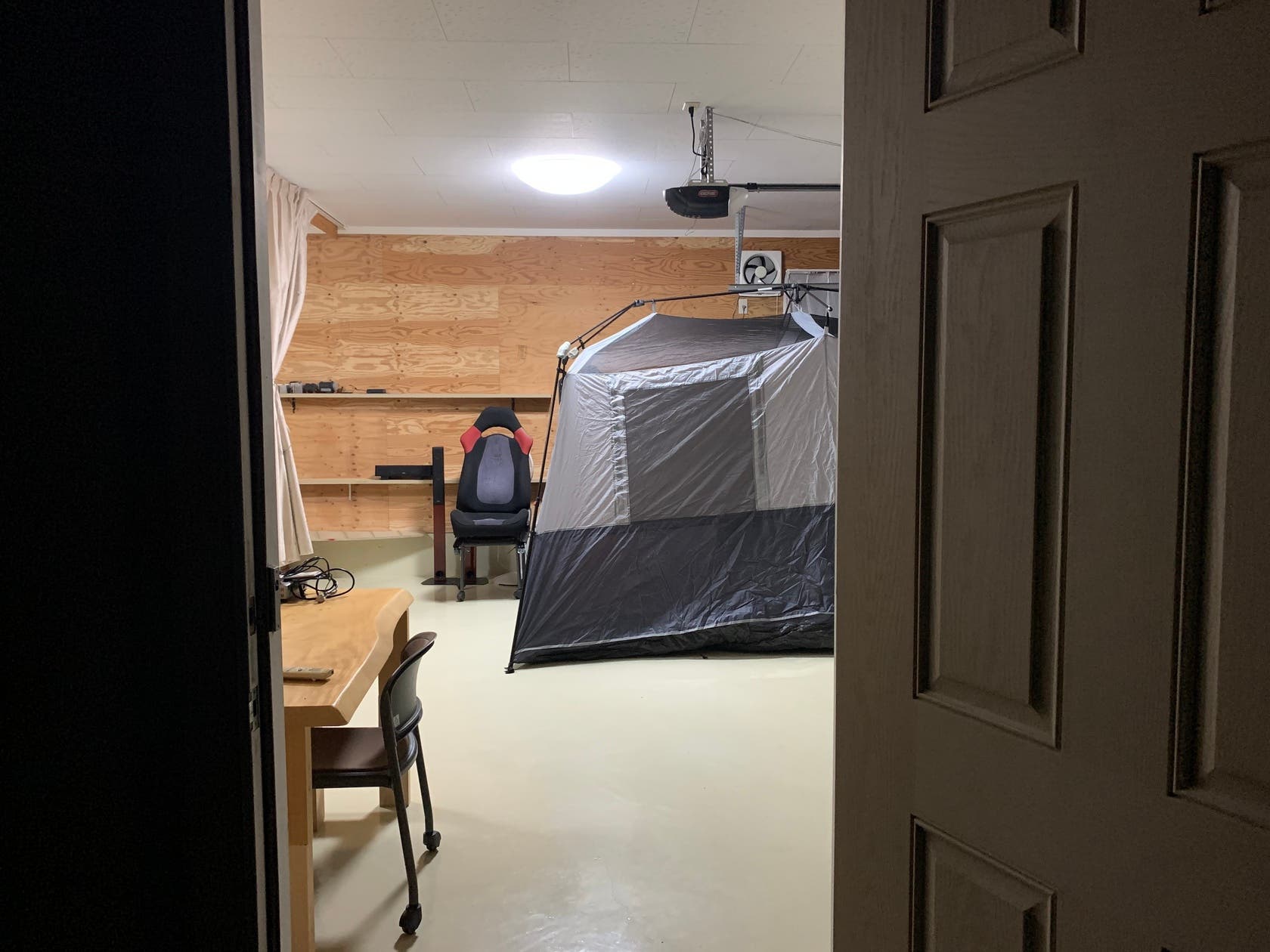 100円～駐車場エアコン有　大型キャンプテント有　サプライズな所でXmas会。ゲームや音楽演奏会 　の写真6