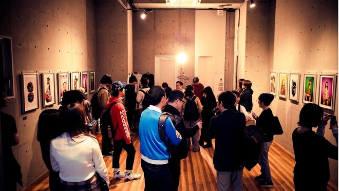 天井高5mガラス張りの路面のスタイリッシュなスタジオですの写真6