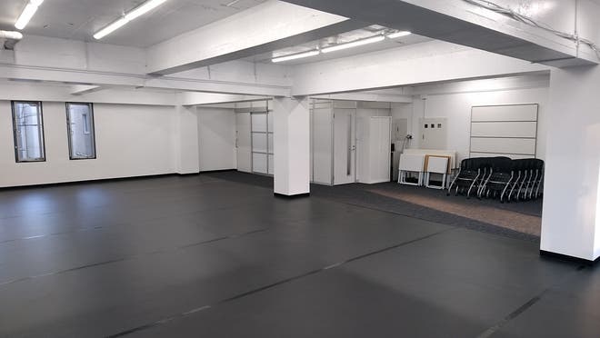 渋谷・山手通り沿いの好立地!稽古場や撮影スタジオとして利用可能の貸しスタジオです。の写真2