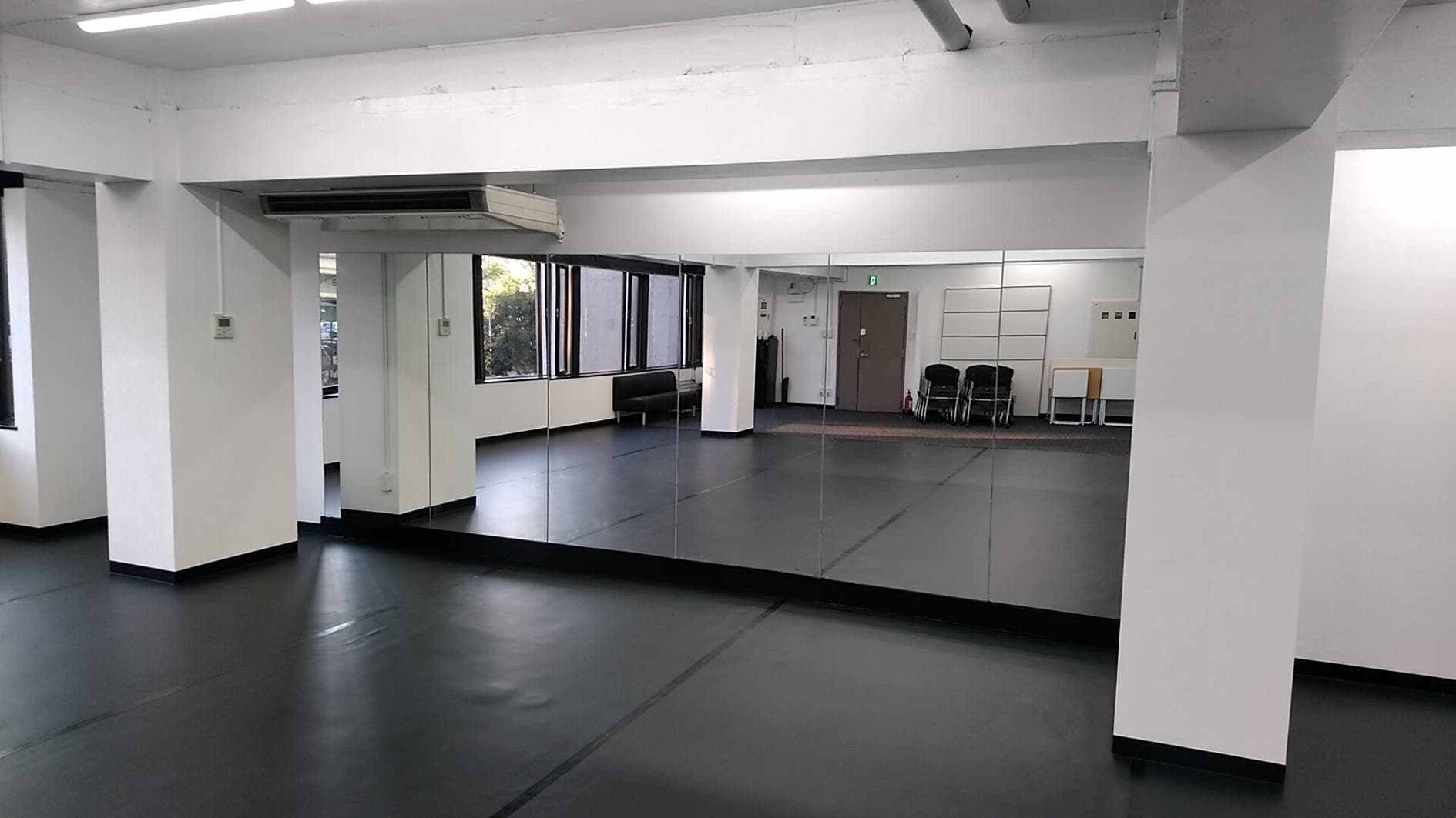 渋谷・山手通り沿いの好立地！稽古場や撮影スタジオとして利用可能の貸しスタジオです。の写真4