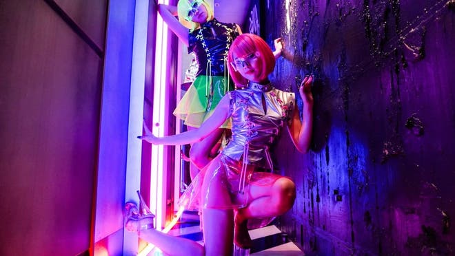 大型LEDビジョンやグラフィティアートが際立つコンセプトバー。各種パーティーや撮影に利用されています。の写真9