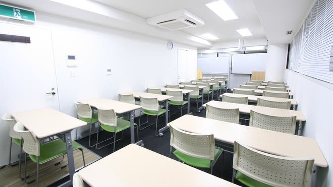 【品川駅徒歩3分!30名】プロジェクター・ホワイトボード・演台・WiFi全て無料!土足OK!ふれあい貸し会議室 品川No26の写真3