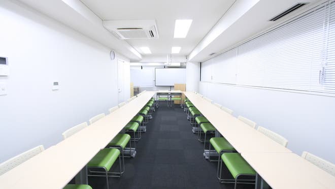 【品川駅徒歩3分!30名】プロジェクター・ホワイトボード・演台・WiFi全て無料!土足OK!ふれあい貸し会議室 品川No26の写真15