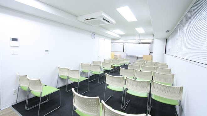 【品川駅徒歩3分!30名】プロジェクター・ホワイトボード・演台・WiFi全て無料!土足OK!ふれあい貸し会議室 品川No26の写真20