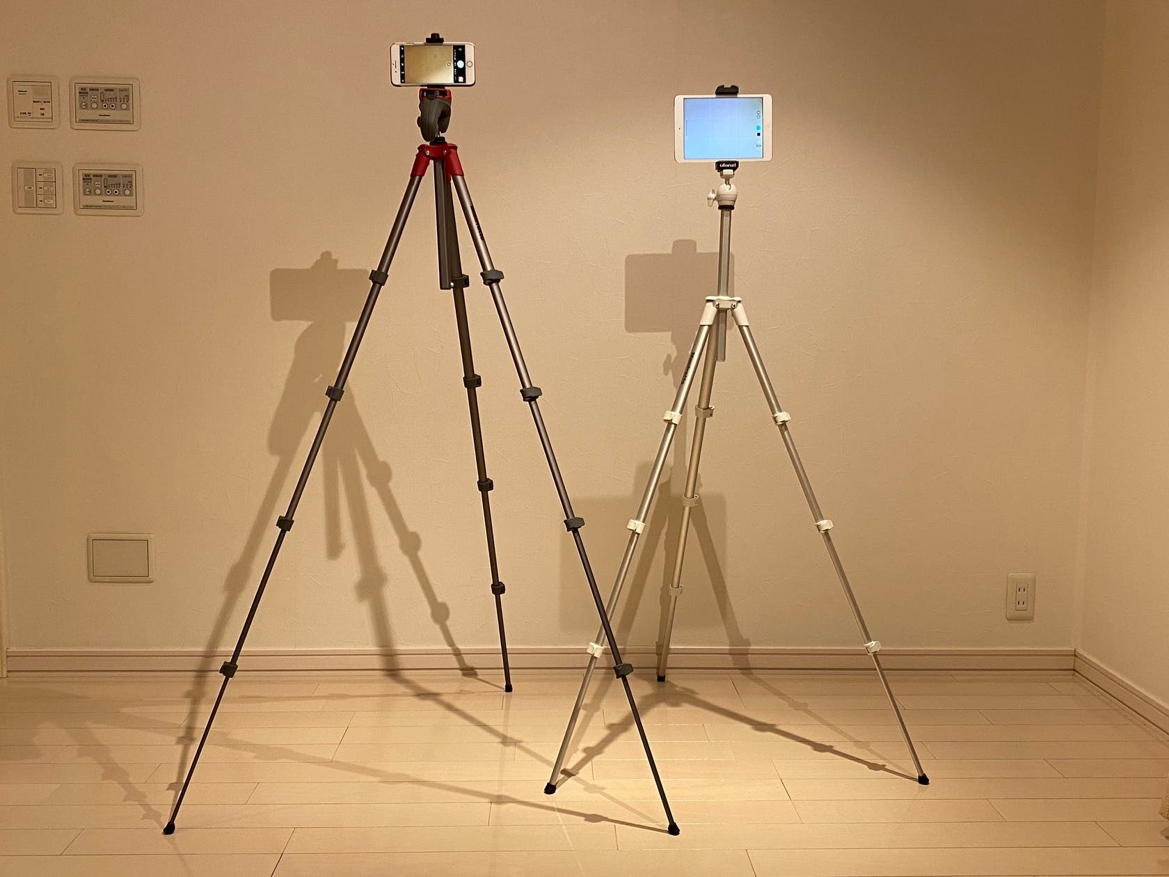 三脚（スマホマウント付）の画像1