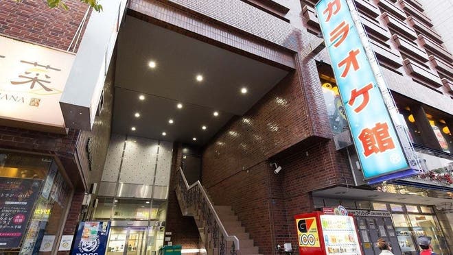 新宿D5出口すぐ 大型テレビ55型・FireTV オカムラチェア/動画スタジオ撮影/忘年会/少人数会議 【プラスペ新宿西口】の写真11