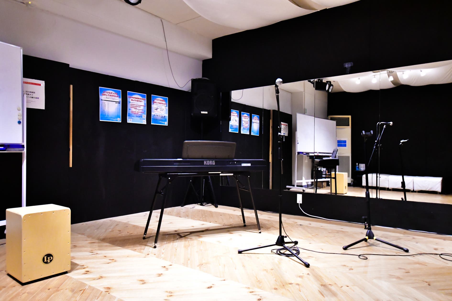 天神駅より徒歩4分の好立地。音響設備、鏡、プロジェクターあり。落ち着いたプライベート空間で多目的なご使用が可能。の写真5