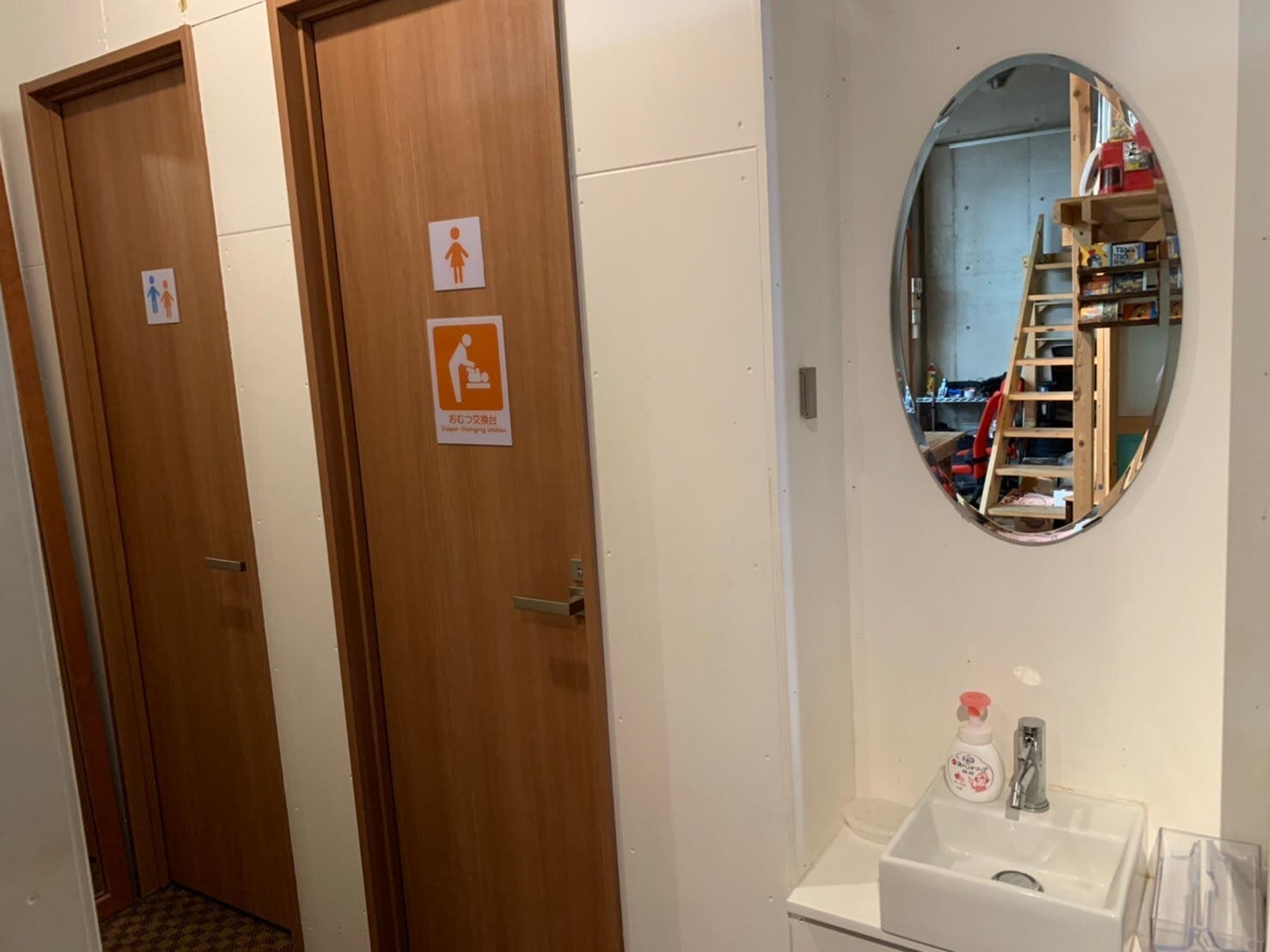 大名のフリースペース、ライブハウス。音響、照明あり。キッチンあります。各種撮影や、パーティや会議室利用だとお得です。の写真12