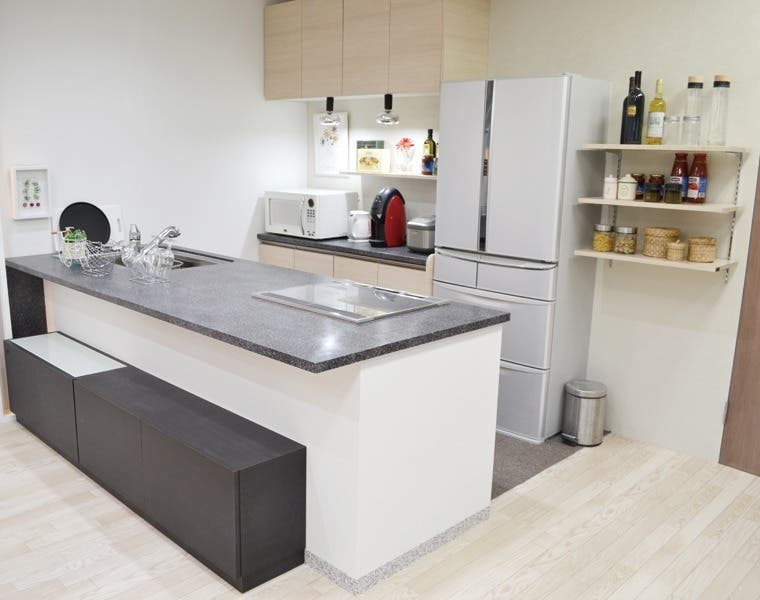 広くて静か！様々なシーンが撮影可能なインテリア完備のハウススタジオ・感染症対策もやってます！の写真5