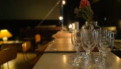 レトロ映画館【御殿場駅前】試写会・上映会・配信ライブ・ロケ・パーティなどに 300インチスクリーン、音響設備、プロジェクター有の写真3