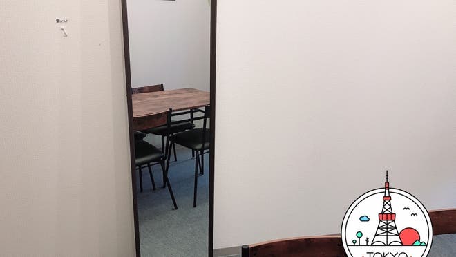 新宿駅D5出口すぐ🎄クリスマス仕様🎄👞土足OK・打合せ・撮影・大型テレビ50型(Fire tv付)・ソファーのあるスペースの写真11