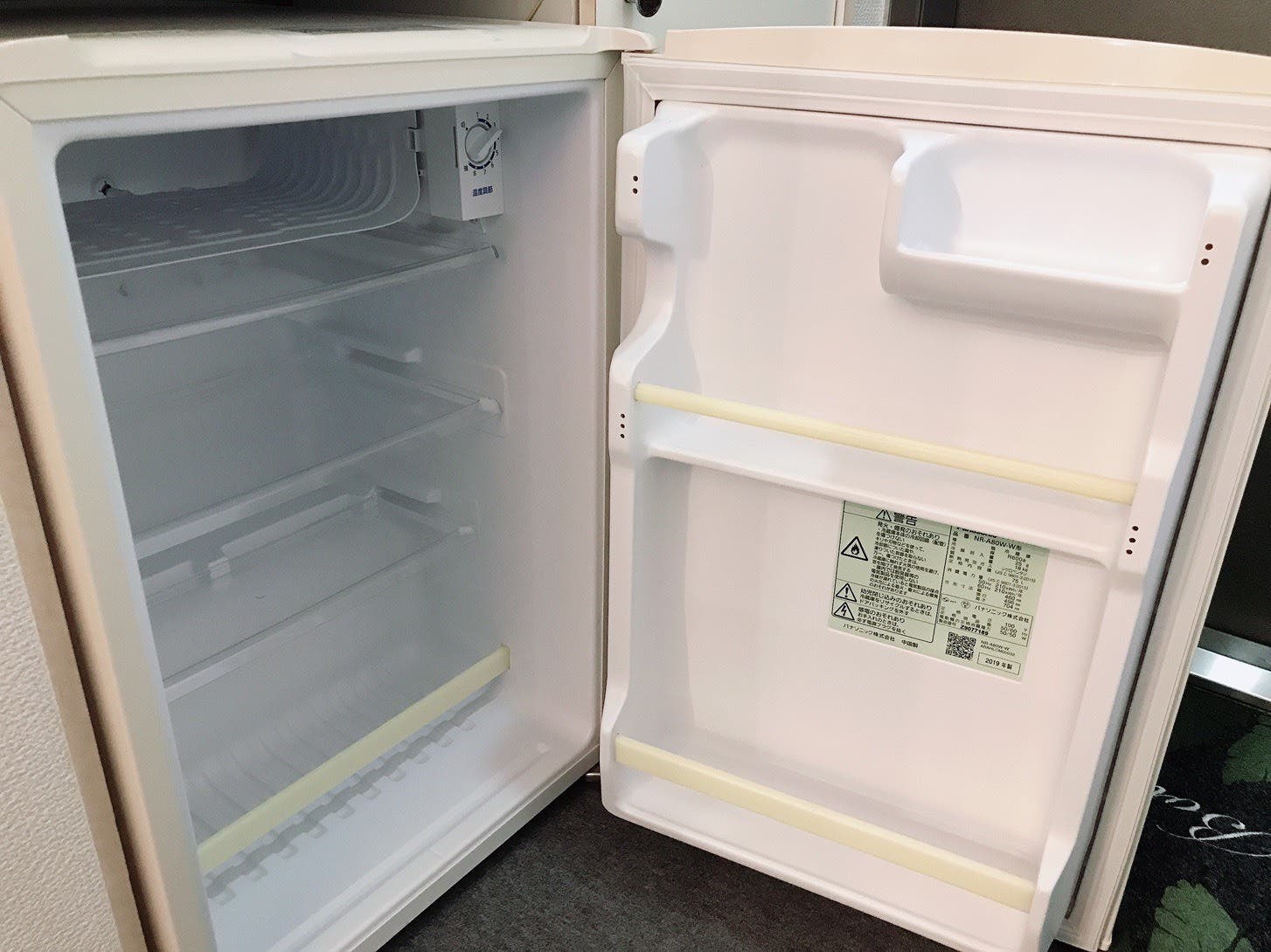 新宿駅D5出口すぐ🎄クリスマス仕様🎄👞土足OK・打合せ・撮影・大型テレビ50型（Fire tv付）・ソファーのあるスペースの写真16