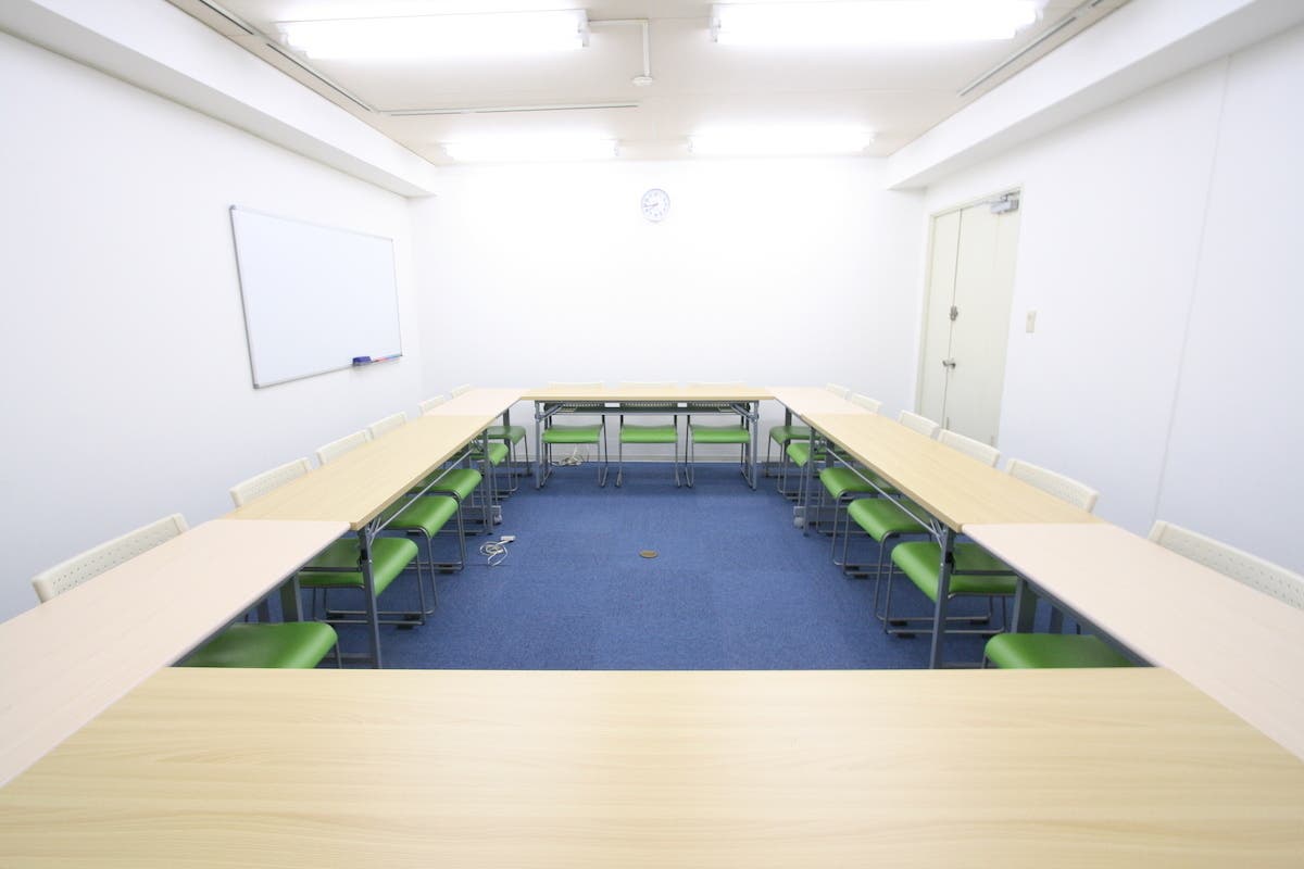 【渋谷駅1分！渋谷ヒカリエ隣！23名】プロジェクター・ホワイトボード・WiFi全て無料！土足可！ふれあい貸し会議室 渋谷No27の写真14