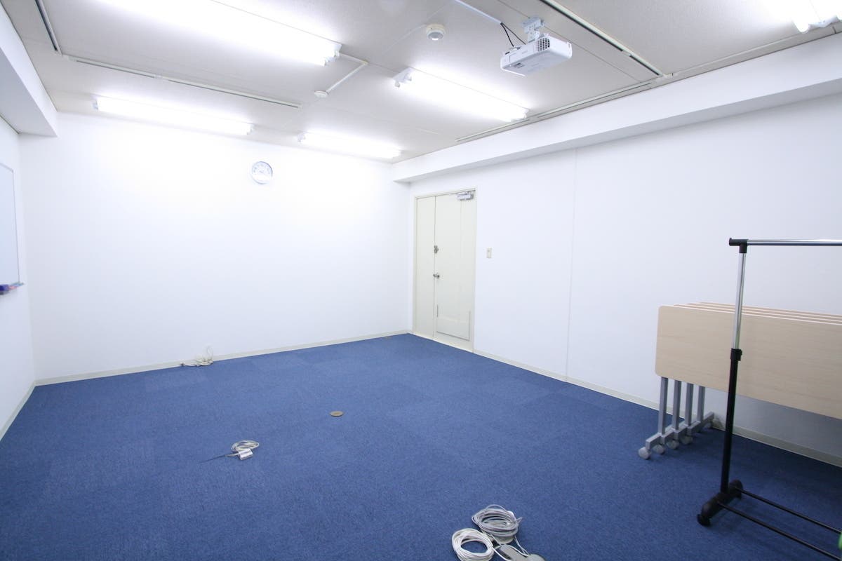 【渋谷駅1分！渋谷ヒカリエ隣！23名】プロジェクター・ホワイトボード・WiFi全て無料！土足可！ふれあい貸し会議室 渋谷No27の写真24