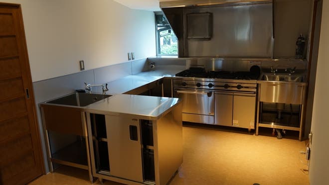 葉山 森戸海岸徒歩3分🌅 デッキ付日本家屋約150平米・庭付き200坪超・プロ仕様キッチン・ケータリング・BBQオプションありの写真9