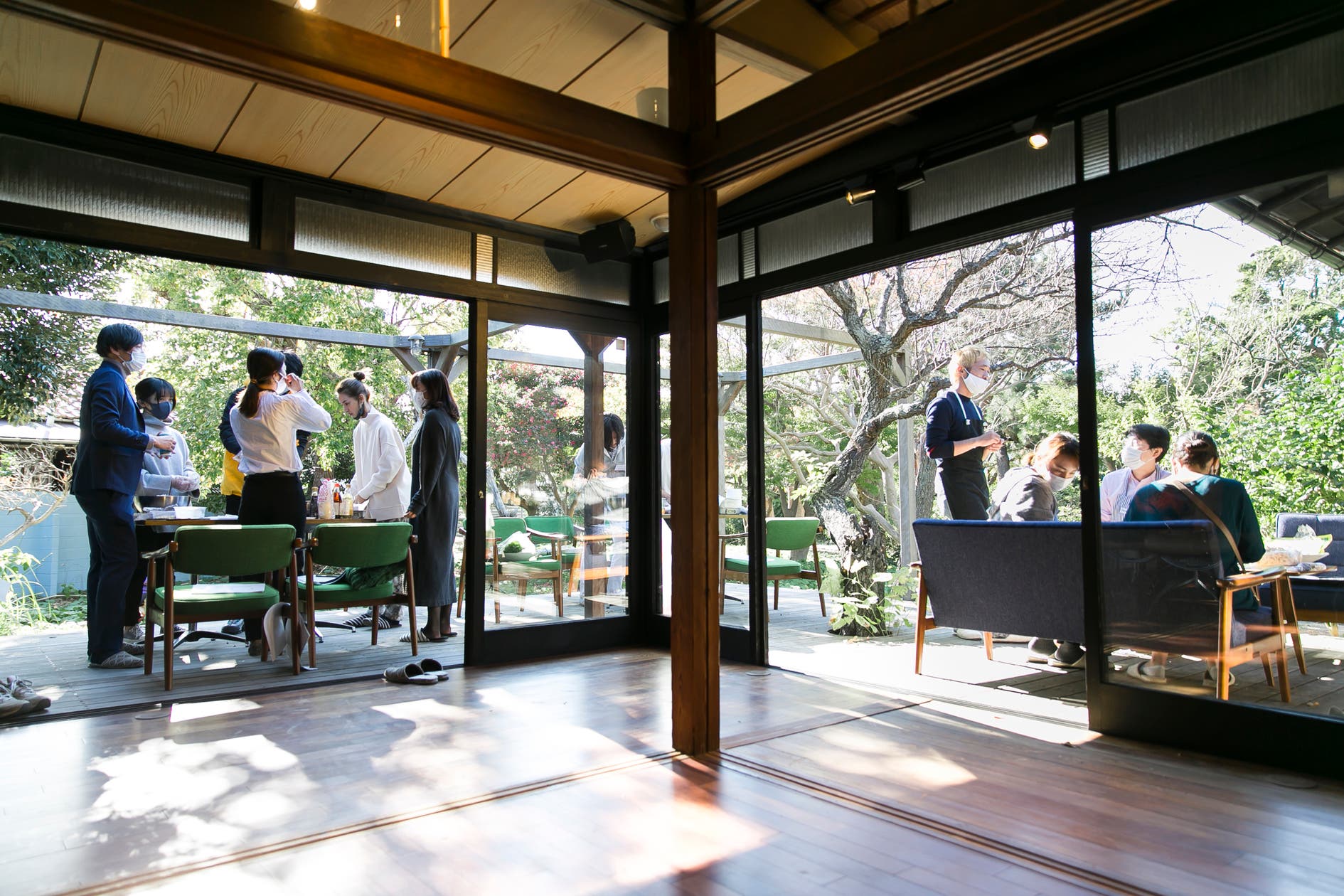 葉山 森戸海岸徒歩3分🌅 デッキ付日本家屋約150平米・庭付き200坪超・プロ仕様キッチン・ケータリング・BBQオプションありの写真15