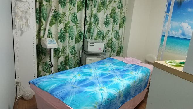 【施術ベッドあり!】横浜駅西口5分!最大6名の会議、講座、リラク、アロマ、マッサージ、整体などにの写真4