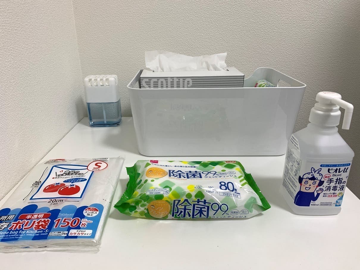 日本橋駅徒歩１分の利便性。低価格＆完全個室の会議室。イームズチェアでシンプルモダン。テレワーク、面接、自習室、撮影、娯楽室♬の写真5