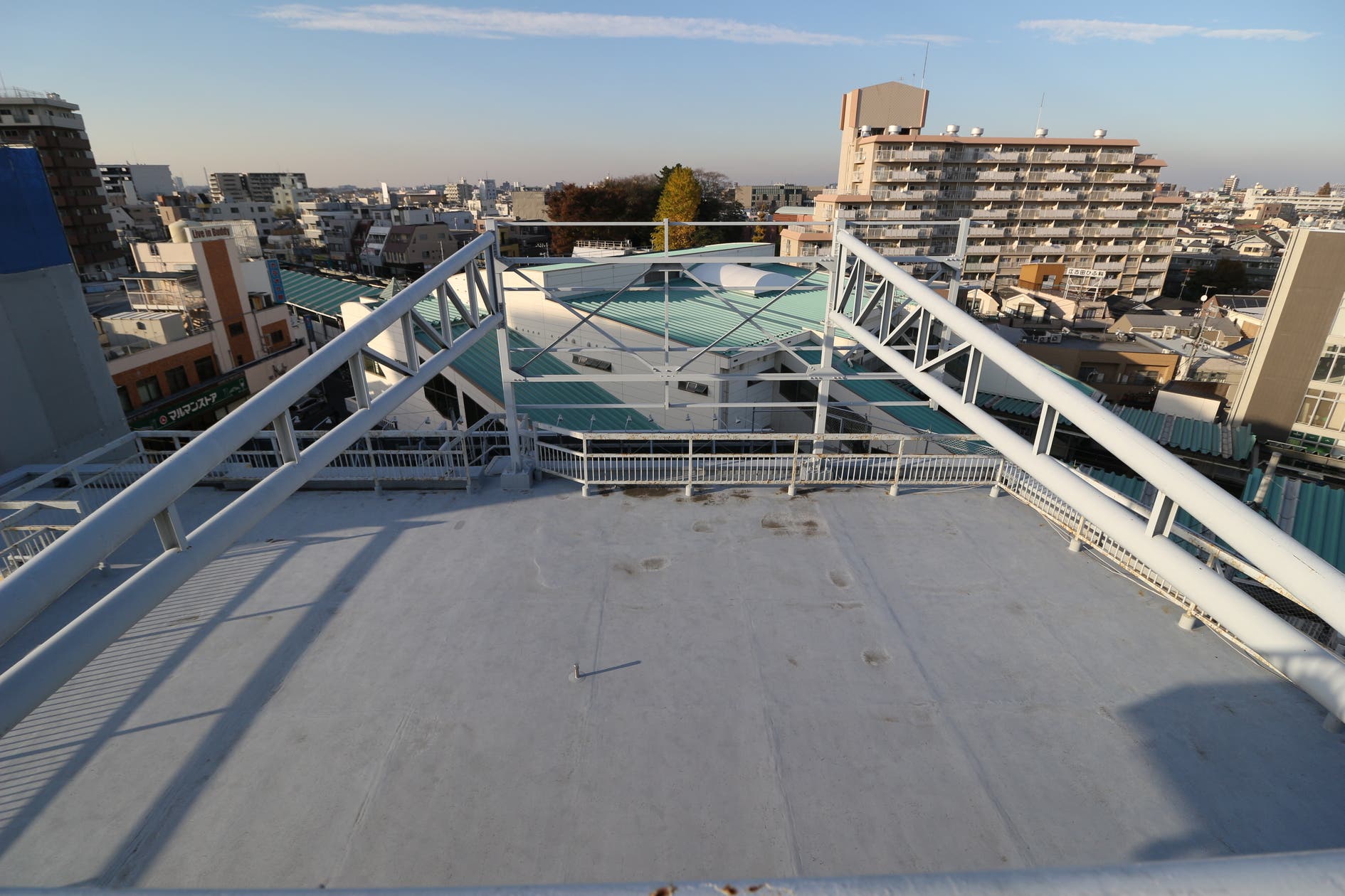 【えこてん】都内最大級の３００㎡以上の屋上スペース！MV撮影、PV撮影、CM・ドラマ撮影に最適です。の写真23