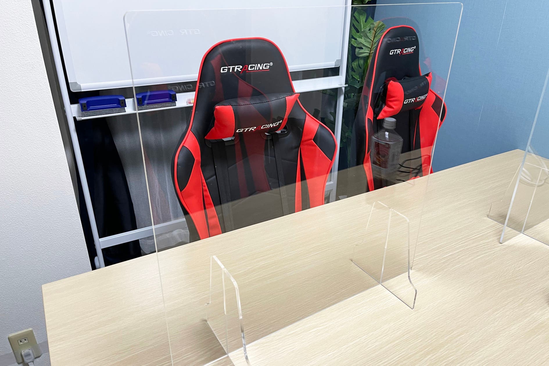 完全個室・高速インターネット【新宿駅徒歩３分】ゲーミングチェアのきれいなスペースで快適なテレワーク・会議ができる！の写真8