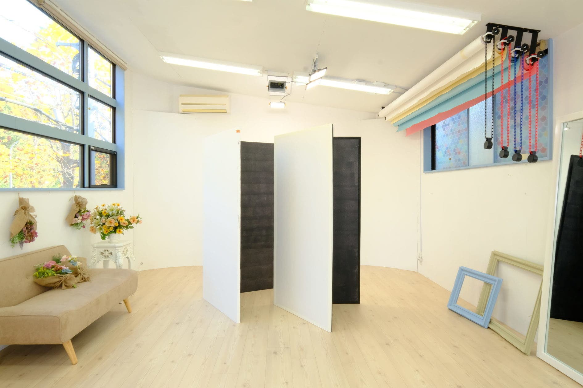 ＜柏の葉公園前＞一棟貸切・非対面で1時間2,136円～！大きな窓で自然光豊かなセルフ撮影スタジオですの写真24