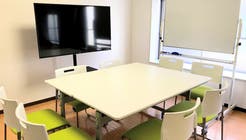 【無料最新WiFi-6・55インチ4Kモニタ】静かなスペース!最大8名!飲食OK!お気軽会議室浅草橋西口の写真2