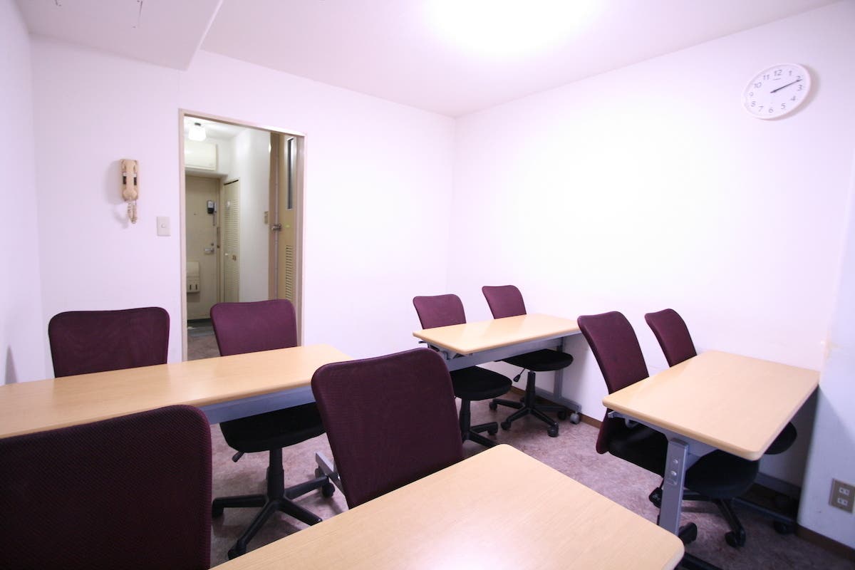 【池袋駅東口3分！9名利用可！】完全個室！綺麗な室内！ホワイトボード完備！コモンズ会議室 池袋東口２の写真6