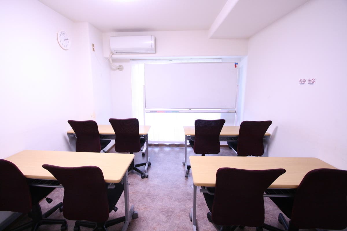 【池袋駅東口3分！9名利用可！】完全個室！綺麗な室内！ホワイトボード完備！コモンズ会議室 池袋東口２の写真7