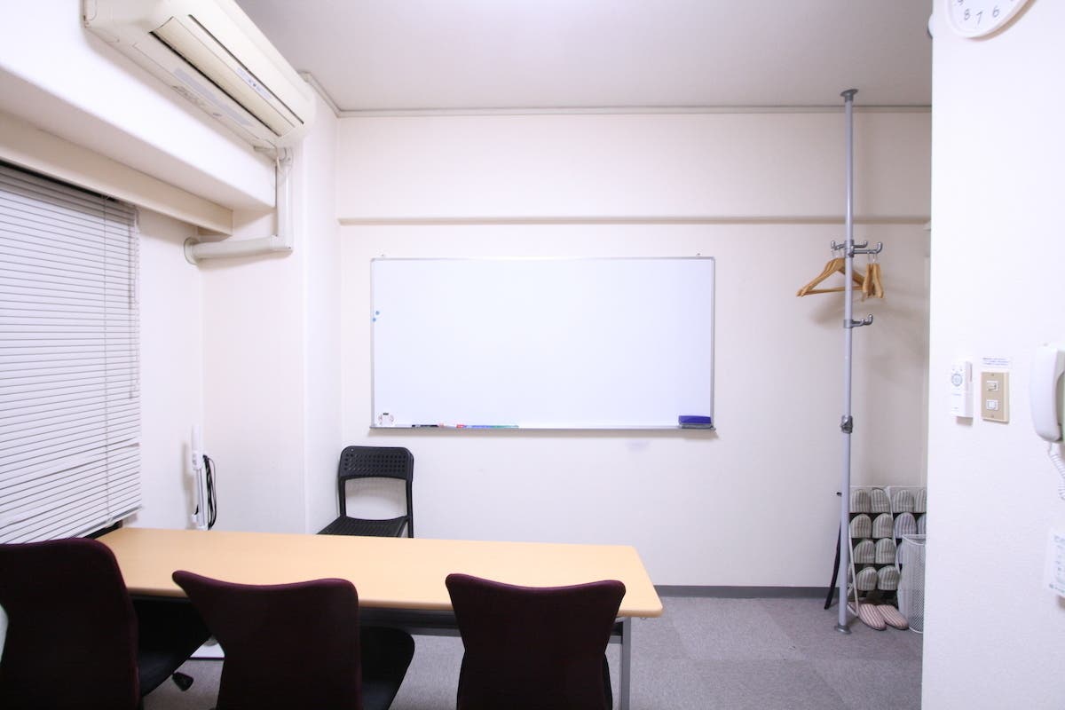 【青山一丁目駅5番出口1分！8名利用可！】完全個室！綺麗な室内！ホワイトボード完備！コモンズ会議室 青山一丁目の写真8