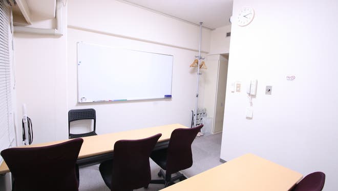 【青山一丁目駅5番出口1分!8名利用可!】完全個室!綺麗な室内!ホワイトボード完備!コモンズ会議室 青山一丁目の写真9
