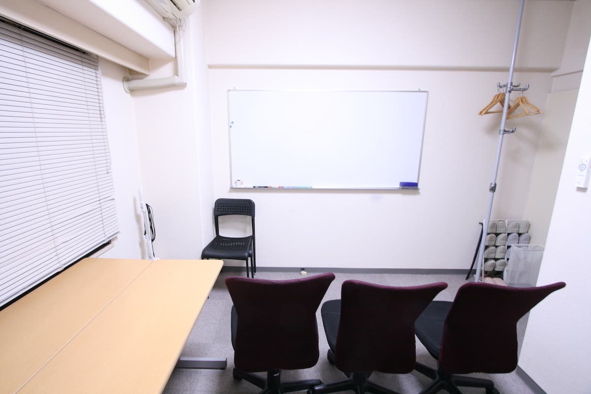 【青山一丁目駅5番出口1分！8名利用可！】完全個室！綺麗な室内！ホワイトボード完備！コモンズ会議室 青山一丁目の写真13