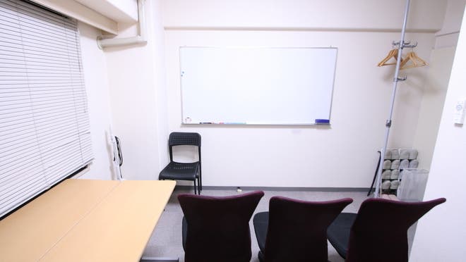 【青山一丁目駅5番出口1分!8名利用可!】完全個室!綺麗な室内!ホワイトボード完備!コモンズ会議室 青山一丁目の写真13
