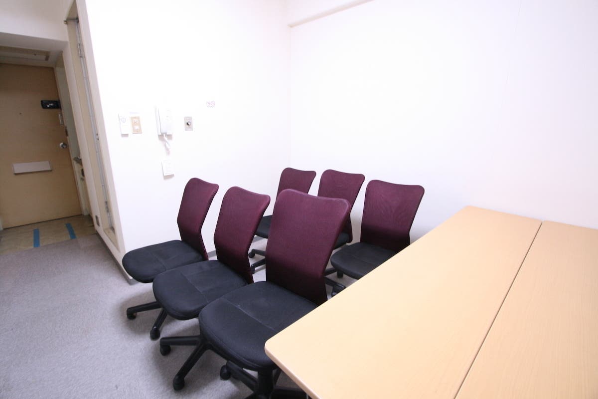 【青山一丁目駅5番出口1分！8名利用可！】完全個室！綺麗な室内！ホワイトボード完備！コモンズ会議室 青山一丁目の写真16