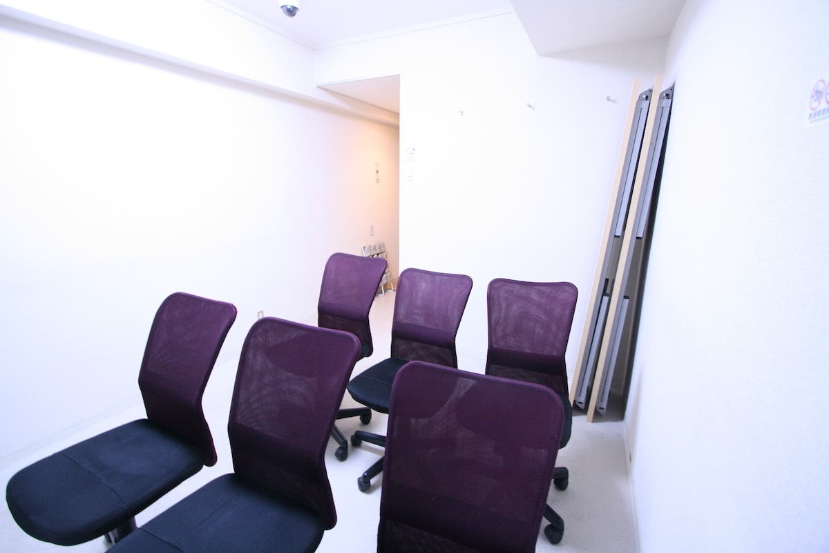 【浜松町駅1分！大門駅A3出口30秒！8名利用可！】完全個室！綺麗な室内！ホワイトボード完備！コモンズ会議室 浜松町大門駅前の写真12